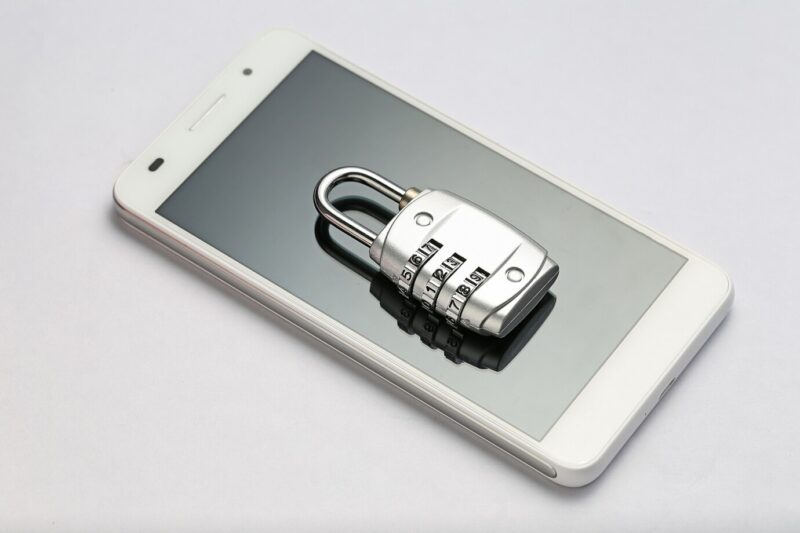 Should I Unlock My Phone Before Switching Carriers? Detailed Guide